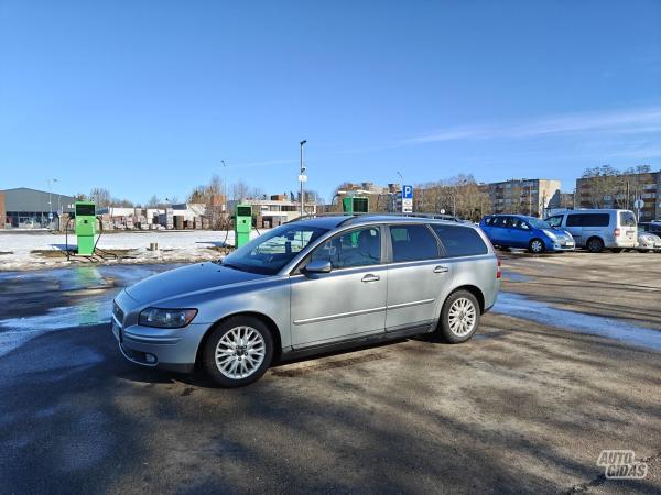 Pelēks Volvo V50 2006 Kauņa, ar dzinēja tilpumu 2.00 L un nobraukumu 250 tūkst. km par 2500 €, foto 8 vietnē AUTOMOTO.COM.LV