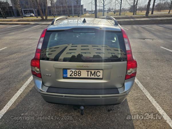 Pelēks Volvo V50 2006 Tartu, ar dzinēja tilpumu 2.00 L un nobraukumu 250 tūkst. km par 1999 €, foto 6 vietnē AUTOMOTO.COM.LV