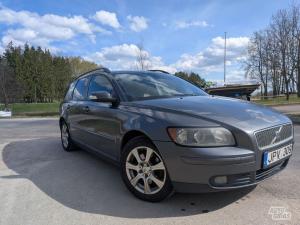 Pelēks Volvo V50 2006 Elektrėnai, ar dzinēja tilpumu 2.00 L un nobraukumu 423 tūkst. km par 1299 €, foto  vietnē AUTOMOTO.COM.LV
