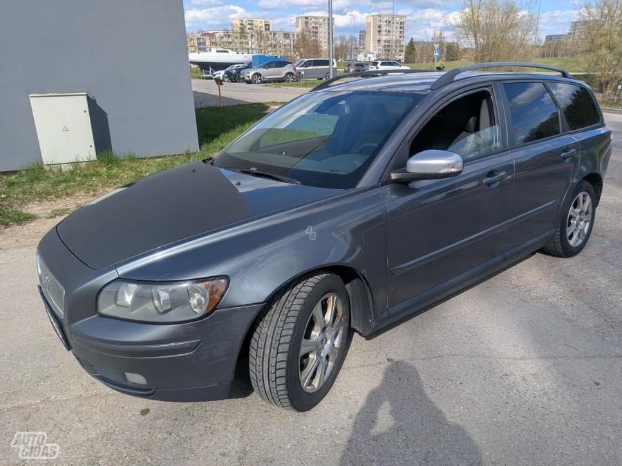 Pelēks Volvo V50 2006 Elektrėnai, ar dzinēja tilpumu 2.00 L un nobraukumu 423 tūkst. km par 1299 €, foto 3 vietnē AUTOMOTO.COM.LV