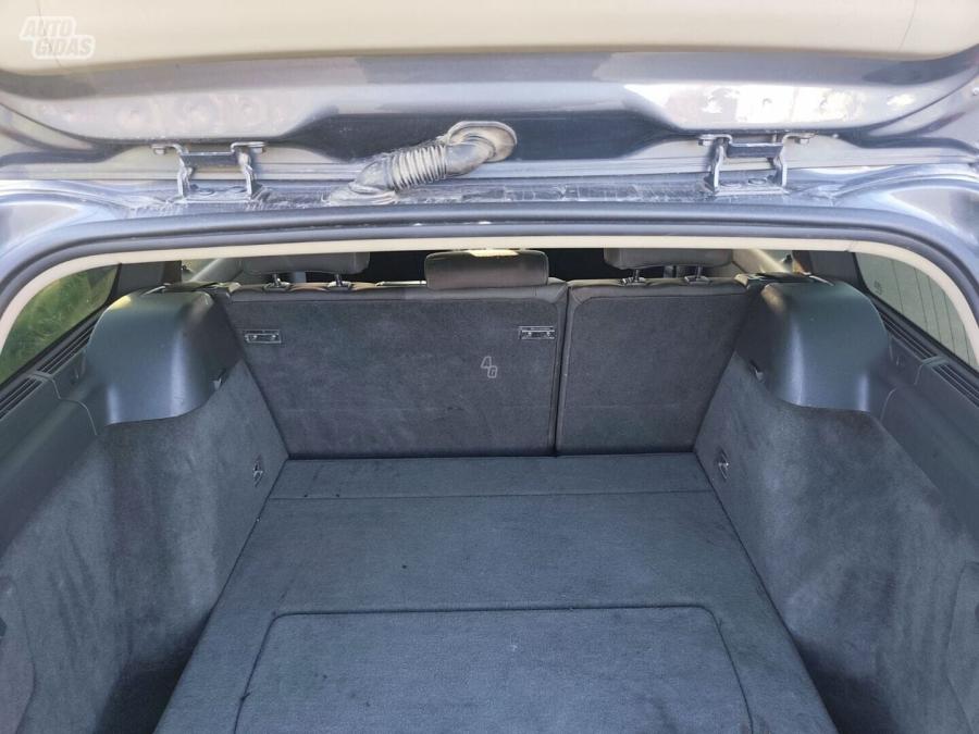 Pelēks Volvo V50 2006 Raseiniai, ar dzinēja tilpumu 2.00 L un nobraukumu 200 tūkst. km par 920 €, foto 13 vietnē AUTOMOTO.COM.LV