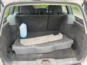 Pelēks Volvo V50 2006 Tallina, ar dzinēja tilpumu 1.60 L un nobraukumu 457 tūkst. km par 500 €, foto 8 vietnē AUTOMOTO.COM.LV