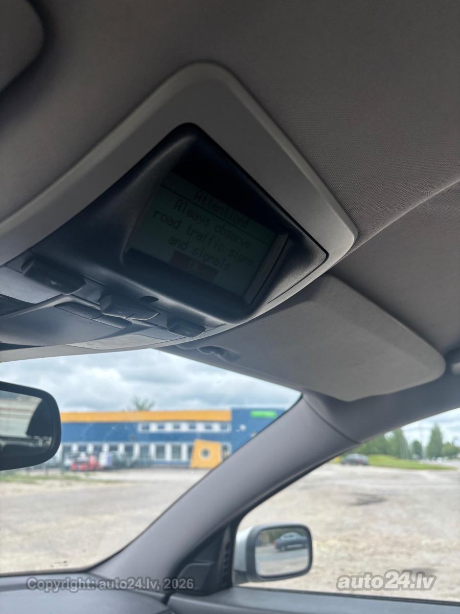 Pelēks Volvo V50 2006 Tallina, ar dzinēja tilpumu 1.60 L un nobraukumu 457 tūkst. km par 500 €, foto 11 vietnē AUTOMOTO.COM.LV