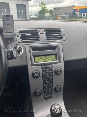 Pelēks Volvo V50 2006 Tallina, ar dzinēja tilpumu 1.60 L un nobraukumu 457 tūkst. km par 500 €, foto 12 vietnē AUTOMOTO.COM.LV