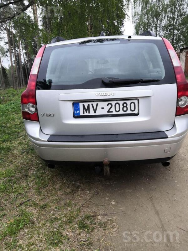 Серый Вольво В50 2006 в Екабпилс, объемом двигателя 2.40 л и пробегом 306 тыс. км за 2200 €, фото 2 на AUTOMOTO.COM.LV