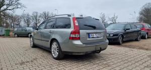 Pelēks Volvo V50 2006 Valmiera, ar dzinēja tilpumu 2.00 L un nobraukumu 298 tūkst. km par 1700 €, foto 6 vietnē AUTOMOTO.COM.LV