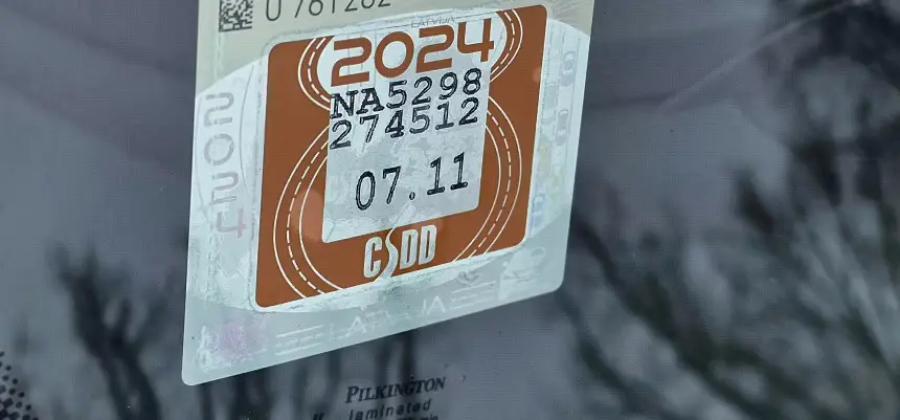 Pelēks Volvo V50 2006 Valmiera, ar dzinēja tilpumu 2.00 L un nobraukumu 298 tūkst. km par 1700 €, foto 11 vietnē AUTOMOTO.COM.LV