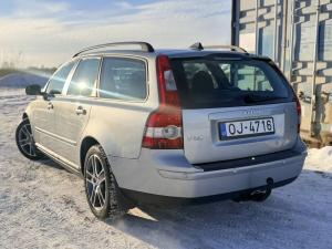 Серый Вольво В50 2006 в Рига, объемом двигателя 2.00 л и пробегом 0 тыс. км за 2995 €, фото 3 на AUTOMOTO.COM.LV