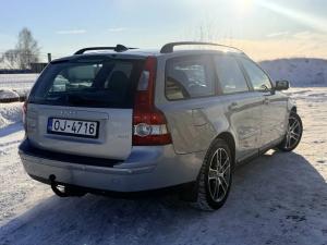 Серый Вольво В50 2006 в Рига, объемом двигателя 2.00 л и пробегом 0 тыс. км за 2995 €, фото 5 на AUTOMOTO.COM.LV