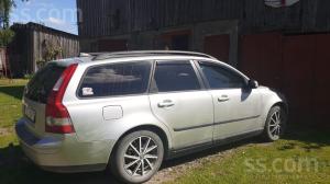 Pelēks Volvo V50 2006 Bauska, ar dzinēja tilpumu 1.60 L un nobraukumu 465 tūkst. km par 1300 €, foto 10 vietnē AUTOMOTO.COM.LV