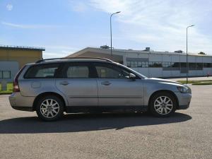 Pelēks Volvo V50 2006 Kauņa, ar dzinēja tilpumu 2.00 L un nobraukumu 353 tūkst. km par 700 €, foto 5 vietnē AUTOMOTO.COM.LV