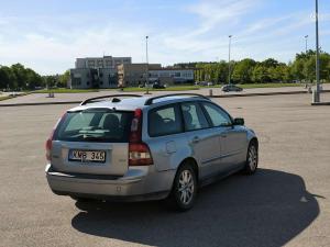 Pelēks Volvo V50 2006 Kauņa, ar dzinēja tilpumu 2.00 L un nobraukumu 353 tūkst. km par 700 €, foto 6 vietnē AUTOMOTO.COM.LV