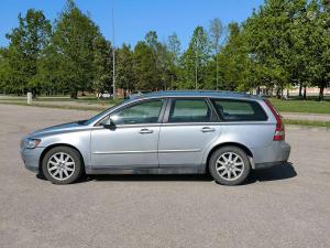 Pelēks Volvo V50 2006 Kauņa, ar dzinēja tilpumu 2.00 L un nobraukumu 353 tūkst. km par 700 €, foto 9 vietnē AUTOMOTO.COM.LV