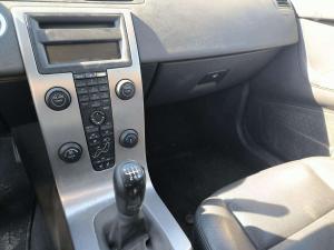 Pelēks Volvo V50 2006 Kauņa, ar dzinēja tilpumu 2.00 L un nobraukumu 353 tūkst. km par 700 €, foto 14 vietnē AUTOMOTO.COM.LV