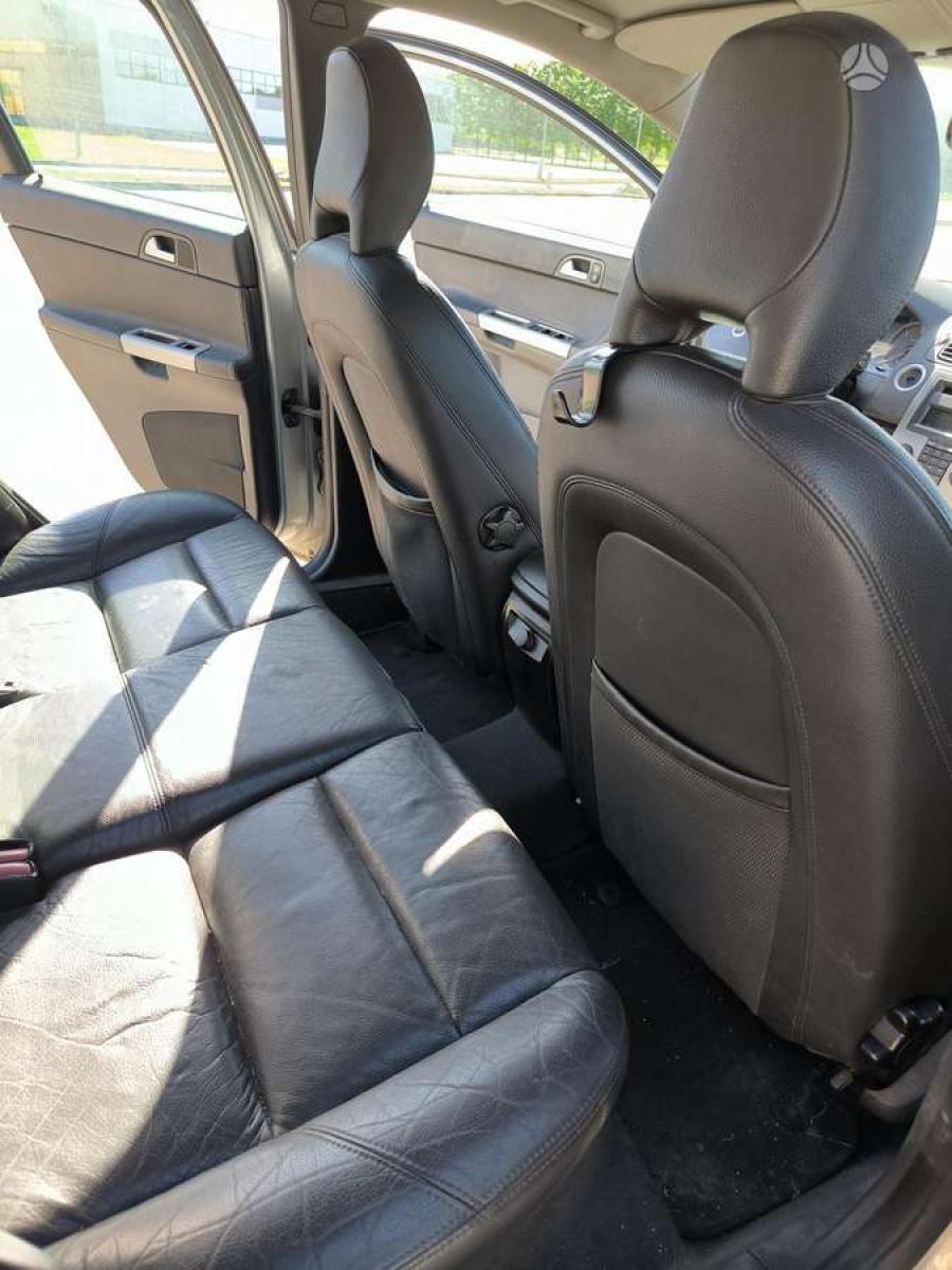 Pelēks Volvo V50 2006 Kauņa, ar dzinēja tilpumu 2.00 L un nobraukumu 353 tūkst. km par 700 €, foto 17 vietnē AUTOMOTO.COM.LV