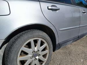 Pelēks Volvo V50 2006 Kauņa, ar dzinēja tilpumu 2.00 L un nobraukumu 353 tūkst. km par 700 €, foto 28 vietnē AUTOMOTO.COM.LV
