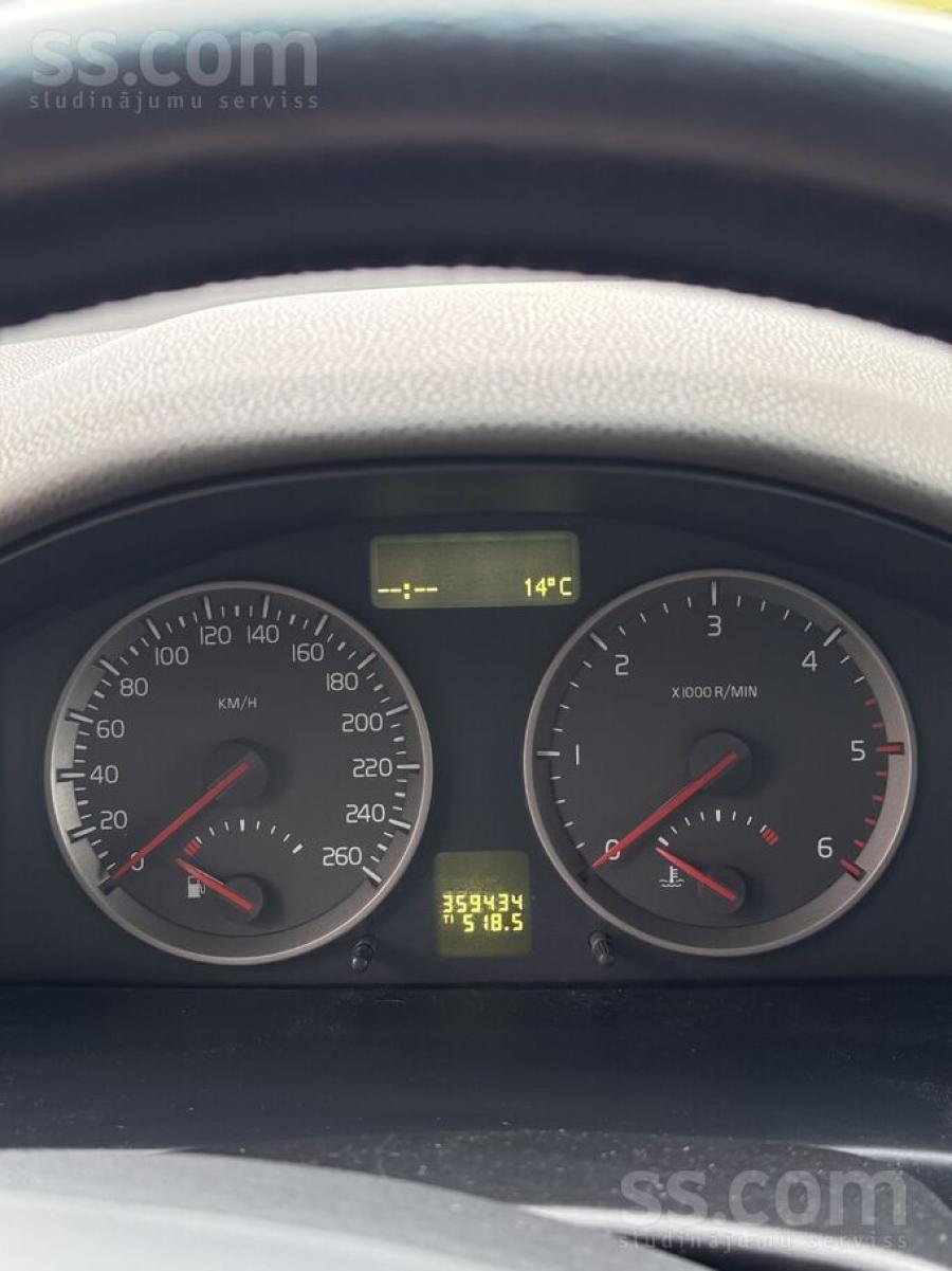 Pelēks Volvo V50 2006 Rīga, ar dzinēja tilpumu 2.00 L un nobraukumu 359 tūkst. km par 1500 €, foto 11 vietnē AUTOMOTO.COM.LV