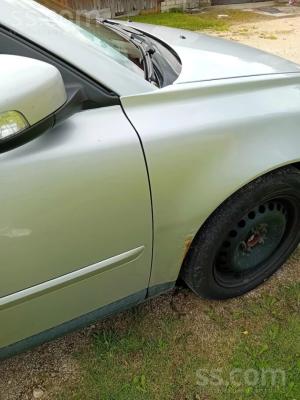 Pelēks Volvo V50 2006 Tukums, ar dzinēja tilpumu 2.00 L un nobraukumu 319 tūkst. km par 1300 €, foto 6 vietnē AUTOMOTO.COM.LV