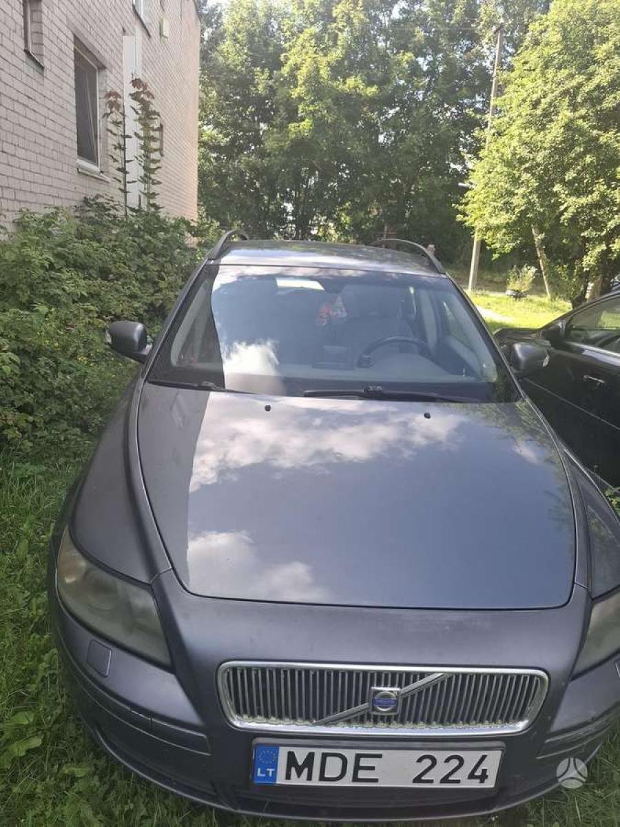 Pelēks Volvo V50 2006 Viļņa, ar dzinēja tilpumu 1.56 L un nobraukumu 0 tūkst. km par 1200 €, foto 4 vietnē AUTOMOTO.COM.LV
