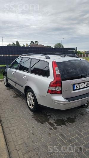 Grey Volvo V50 2006 in Ventspils, with an engine capacity of 1.60 L and mileage of 339 thousand km for 1600 €, photo 6 on AUTOMOTO.COM.LV