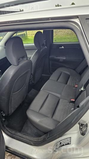 Grey Volvo V50 2006 in Ventspils, with an engine capacity of 1.60 L and mileage of 339 thousand km for 1600 €, photo 9 on AUTOMOTO.COM.LV