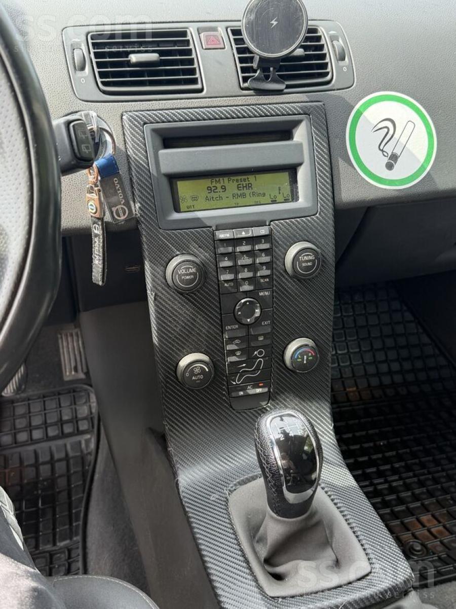 Pelēks Volvo V50 2006 Daugavpils, ar dzinēja tilpumu 1.60 L un nobraukumu 337 tūkst. km par 1600 €, foto 10 vietnē AUTOMOTO.COM.LV