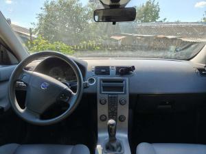 Grey Volvo V50 2006 in Vilnius, with an engine capacity of 1.60 L and mileage of 277 thousand km for 1350 €, photo 8 on AUTOMOTO.COM.LV