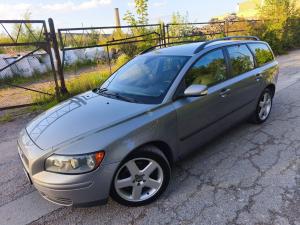 Grey Volvo V50 2006 in Taurage, with an engine capacity of 2.00 L and mileage of 316 thousand km for 1650 €, photo 3 on AUTOMOTO.COM.LV