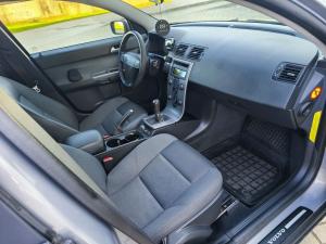 Grey Volvo V50 2006 in Taurage, with an engine capacity of 2.00 L and mileage of 316 thousand km for 1650 €, photo 11 on AUTOMOTO.COM.LV