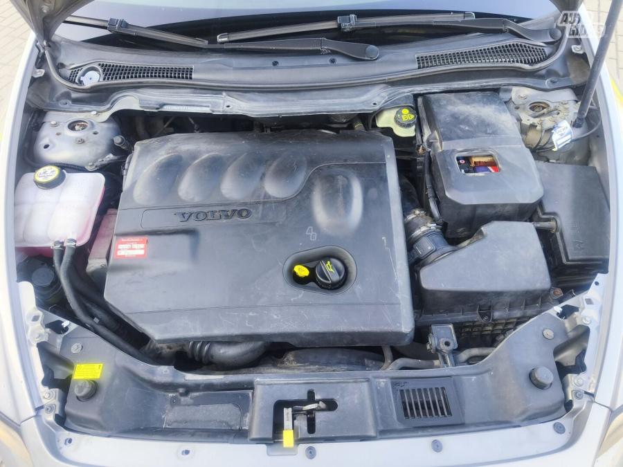 Grey Volvo V50 2006 in Taurage, with an engine capacity of 2.00 L and mileage of 316 thousand km for 1650 €, photo 20 on AUTOMOTO.COM.LV