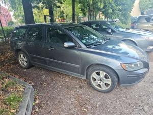 Pelēks Volvo V50 2006 Kauņa, ar dzinēja tilpumu 2.00 L un nobraukumu 462 tūkst. km par 700 €, foto 6 vietnē AUTOMOTO.COM.LV