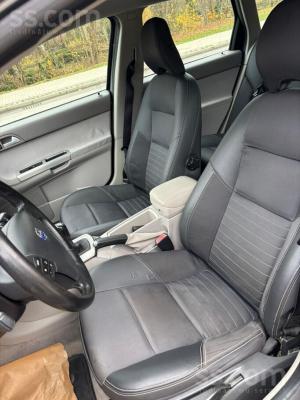 Grey Volvo V50 2006 in Bauska, with an engine capacity of 2.00 L and mileage of 280 thousand km for 1750 €, photo 12 on AUTOMOTO.COM.LV