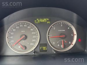 Grey Volvo V50 2006 in Bauska, with an engine capacity of 2.00 L and mileage of 280 thousand km for 1750 €, photo 14 on AUTOMOTO.COM.LV