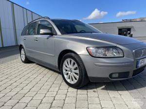Pelēks Volvo V50 2006 Viļņa, ar dzinēja tilpumu 2.00 L un nobraukumu 300 tūkst. km par 1900 €, foto 10 vietnē AUTOMOTO.COM.LV