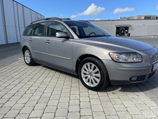 Pelēks Volvo V50 2006 Viļņa, ar dzinēja tilpumu 2.00 L un nobraukumu 300 tūkst. km par 1900 €, foto 11 vietnē AUTOMOTO.COM.LV