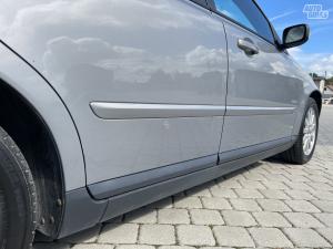 Pelēks Volvo V50 2006 Viļņa, ar dzinēja tilpumu 2.00 L un nobraukumu 300 tūkst. km par 1900 €, foto 18 vietnē AUTOMOTO.COM.LV