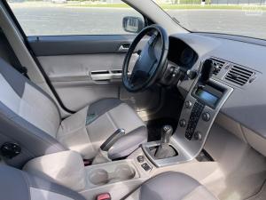 Pelēks Volvo V50 2006 Viļņa, ar dzinēja tilpumu 2.00 L un nobraukumu 300 tūkst. km par 1900 €, foto 23 vietnē AUTOMOTO.COM.LV