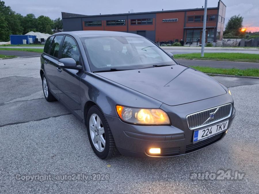 Pelēks Volvo V50 2006 Tartu, ar dzinēja tilpumu 1.60 L un nobraukumu 365 tūkst. km par 1890 €, foto 6 vietnē AUTOMOTO.COM.LV