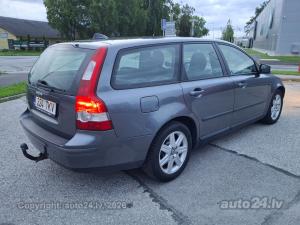 Pelēks Volvo V50 2006 Tartu, ar dzinēja tilpumu 1.60 L un nobraukumu 365 tūkst. km par 1890 €, foto 7 vietnē AUTOMOTO.COM.LV