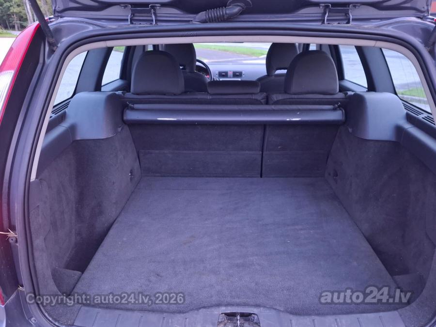 Pelēks Volvo V50 2006 Tartu, ar dzinēja tilpumu 1.60 L un nobraukumu 365 tūkst. km par 1890 €, foto 10 vietnē AUTOMOTO.COM.LV