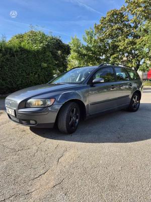 Pelēks Volvo V50 2006 Kauņa, ar dzinēja tilpumu 1.56 L un nobraukumu 335 tūkst. km par 1700 €, foto 4 vietnē AUTOMOTO.COM.LV