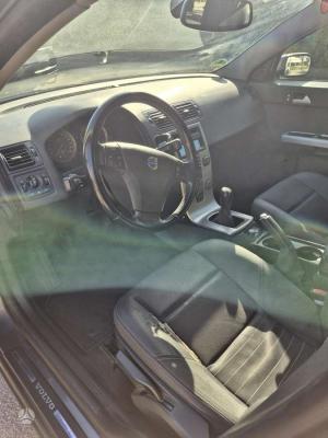Pelēks Volvo V50 2006 Kauņa, ar dzinēja tilpumu 1.56 L un nobraukumu 335 tūkst. km par 1700 €, foto 10 vietnē AUTOMOTO.COM.LV