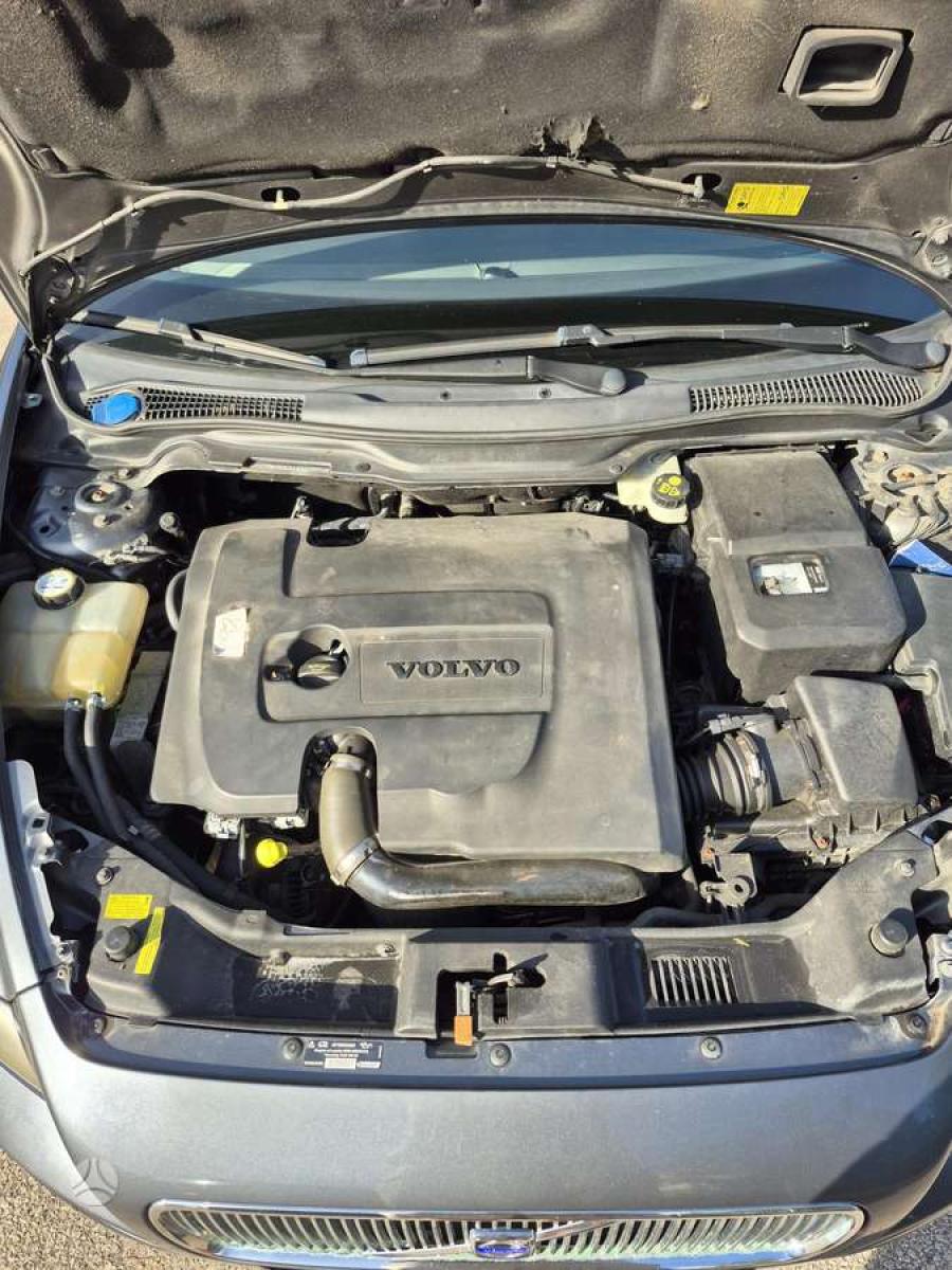 Pelēks Volvo V50 2006 Kauņa, ar dzinēja tilpumu 1.56 L un nobraukumu 335 tūkst. km par 1700 €, foto 11 vietnē AUTOMOTO.COM.LV