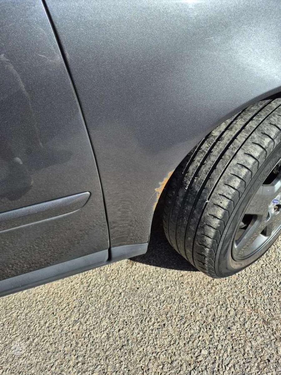 Pelēks Volvo V50 2006 Kauņa, ar dzinēja tilpumu 1.56 L un nobraukumu 335 tūkst. km par 1700 €, foto 12 vietnē AUTOMOTO.COM.LV