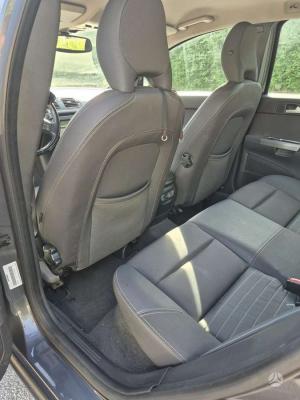 Pelēks Volvo V50 2006 Kauņa, ar dzinēja tilpumu 1.56 L un nobraukumu 335 tūkst. km par 1700 €, foto 14 vietnē AUTOMOTO.COM.LV