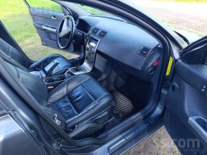 Grey Volvo V50 2006 in Ogre, with an engine capacity of 1.60 L and mileage of 347 thousand km for 1950 €, photo 9 on AUTOMOTO.COM.LV