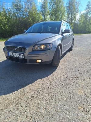 Grey Volvo V50 2007 in Bauska, with an engine capacity of 1.60 L and mileage of 300 thousand km for 1500 €, photo 1 on AUTOMOTO.COM.LV