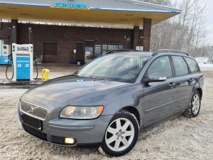 Pelēks Volvo V50 2007 Šauļi, ar dzinēja tilpumu 2.00 L un nobraukumu 312 tūkst. km par 1350 €, foto  vietnē AUTOMOTO.COM.LV