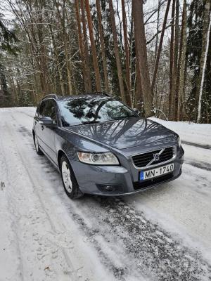 Grey Volvo V50 2007 in Valmiera, with an engine capacity of 1.60 L and mileage of 554 thousand km for 1900 €, photo  on AUTOMOTO.COM.LV