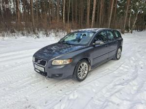 Pelēks Volvo V50 2007 Tauragė, ar dzinēja tilpumu 1.56 L un nobraukumu 287 tūkst. km par 2380 €, foto  vietnē AUTOMOTO.COM.LV